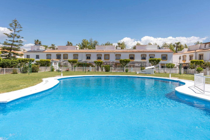 Townhouse With Pool Next To The Beach - Salobreña