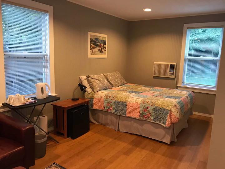 Super Suite In The Heart Of The City - Fayetteville, AR