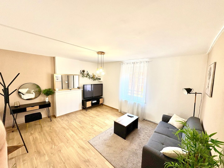 La Bella Vida 2 Bedrooms Parking Sleeps 4 - Avesnes-sur-Helpe