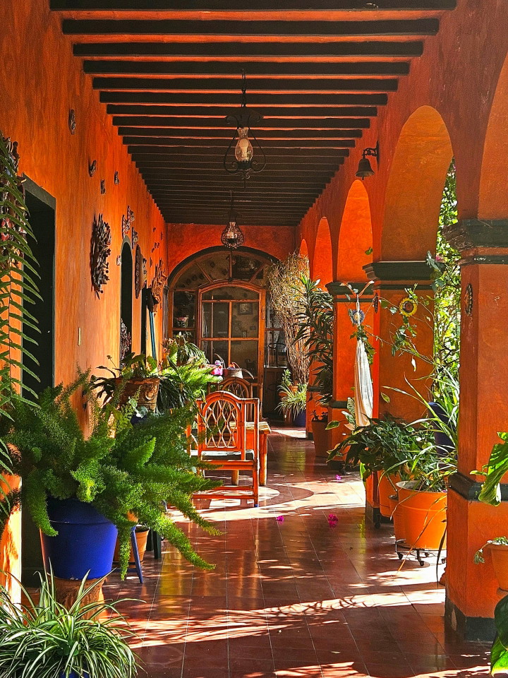 Casa De Los Jarros | 4 Bedrooms, Downtown Taxco - Taxco
