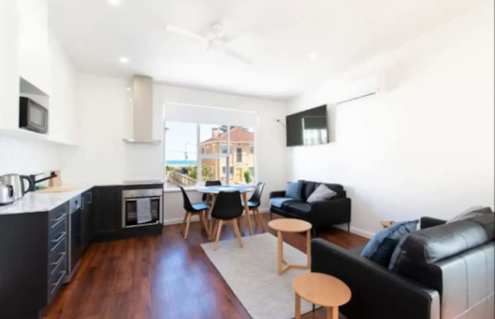 Lovely Beachside Largs Bay Unit - Free Wine - Adelaide