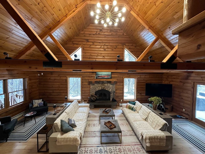 Stylish Log Cabin In The Woods - 3 Fireplaces - New Jersey