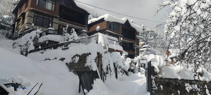 Morr Bagh - 3 Bed 1 Washroom Suite - Manali