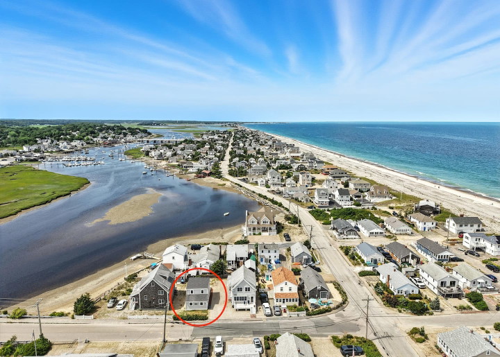 Humarock Beach House - Scituate, MA