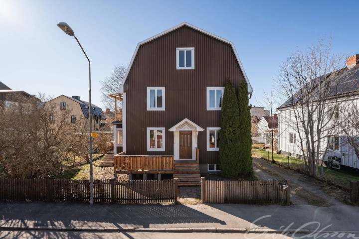 Stunning Three Story Home In Brynäs - Gävle