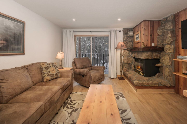 Beaver Village Unit #1612 Value Priced 2 Bedroom - 溫特帕克