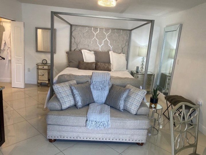 #20 Thee Place In-law Suite - Tampa, FL