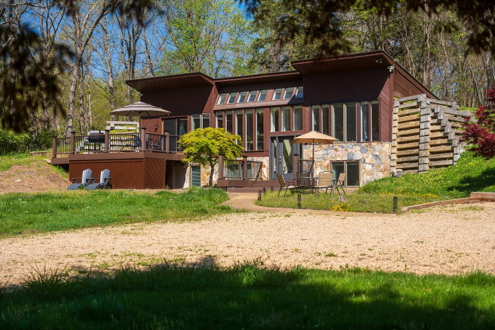 Secluded Architected Panoramic Mountain House - Massanutten, VA