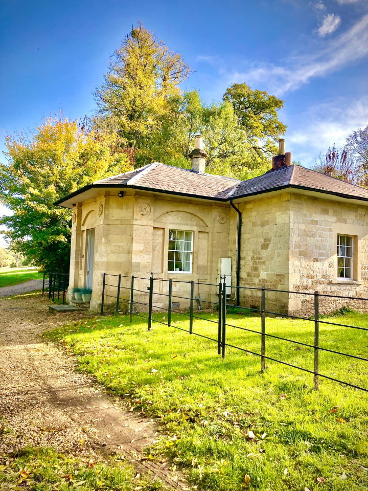 Church Lodge, Orchardleigh Estate - Frome
