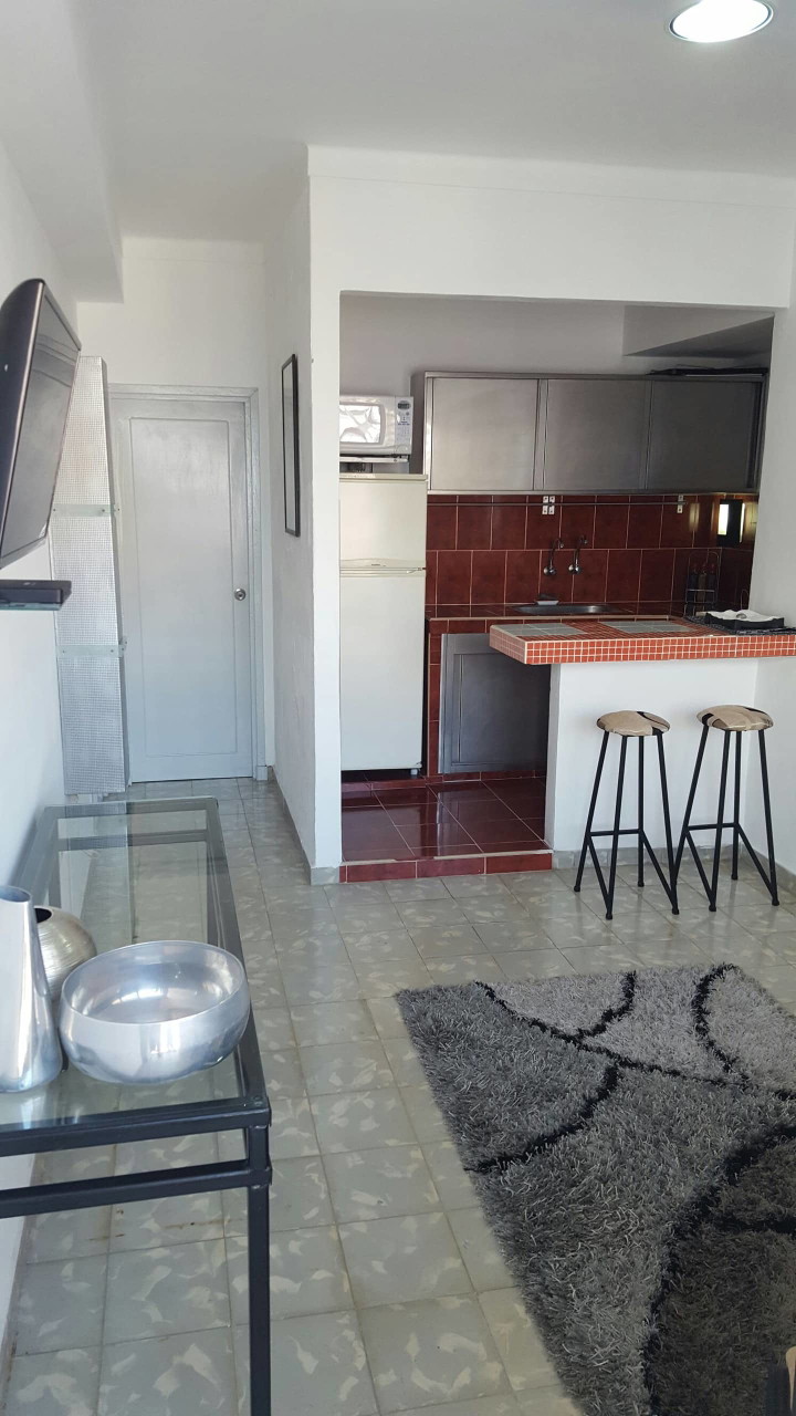 Apartment Near The Malecón And Old Havana - Havana