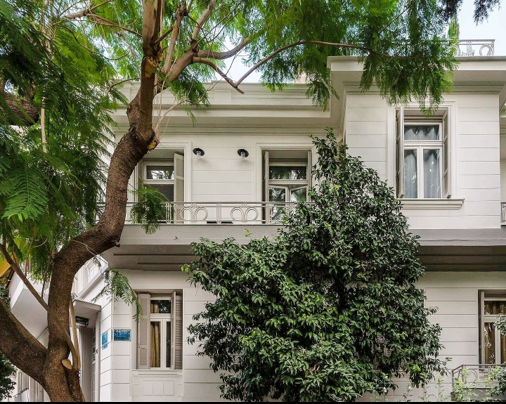 Architect's Acropolis Townhouse Oasis - Athene