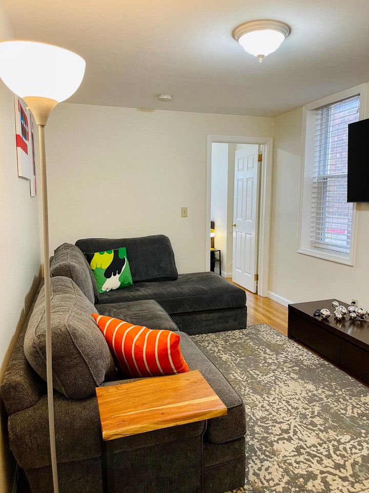 Cozy Entire Place, 3 Mins To Bay St Train Station! - Clifton, NJ