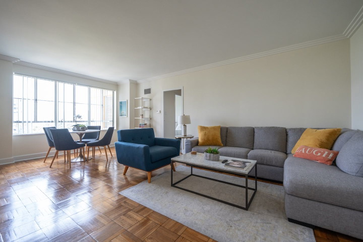 Great 1 Bedroom Unit Next To The Grove! - Beverly Hills, CA