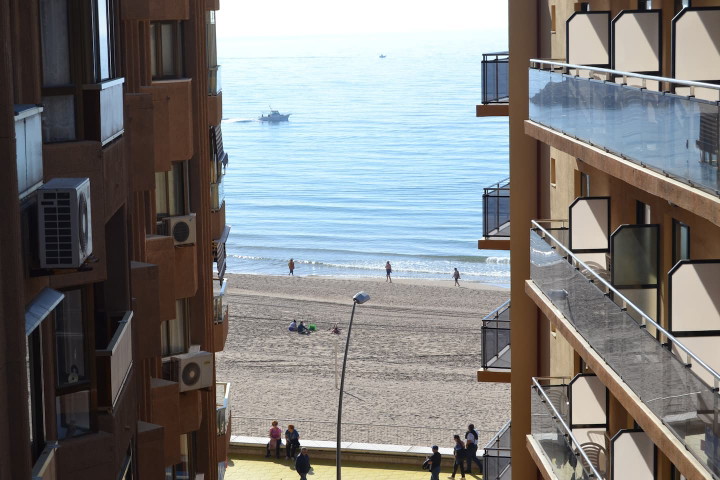 Family Apartment - Beachfront - Benidorm