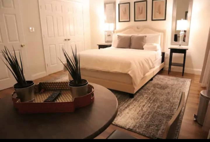 *Cozy* Nostalgic Suite - Philadelphia, PA