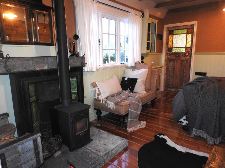 Orchard Thief Cottage - Amberley