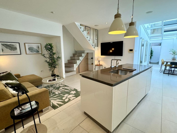 5g Kensington / Modern Spacious Duplex 4bed 3bath - London