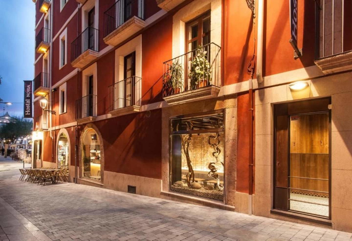 La Noria  Ideal For Exploring Tarragona On Foot - Tarragona