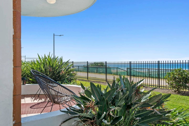 Paros On The Beachabsolute Waterfront Living - Broadbeach