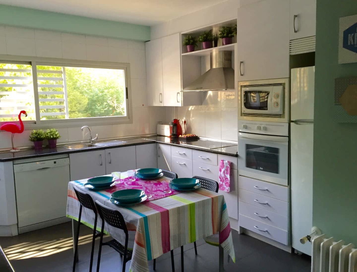 Alegre Apartamento Con Piscina Interior - Madrid