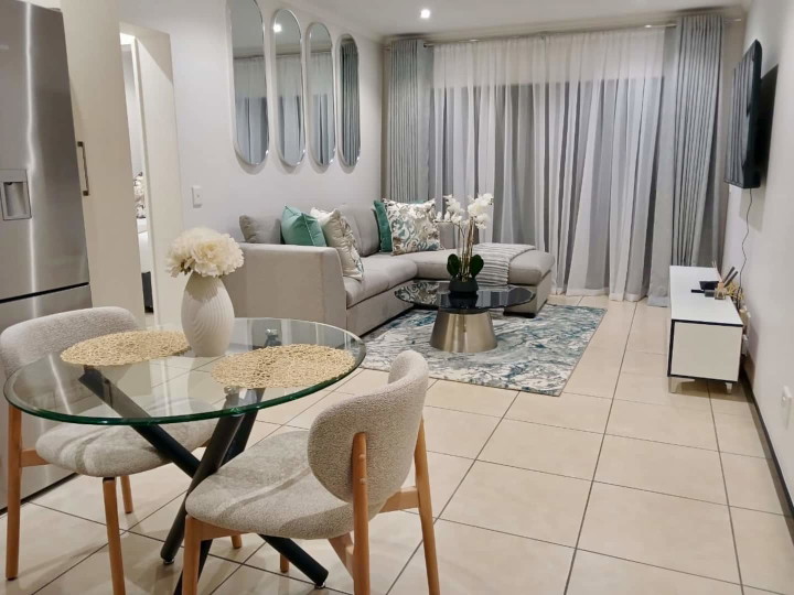 Stylish 1 Bedroom In Lonehill - South Africa