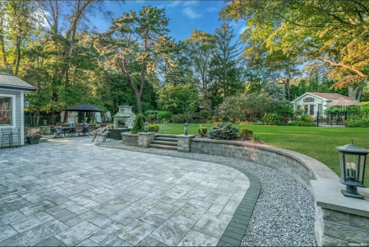 Luxury Vacation House W/ Pool And Resort Backyard - Deer Park, NY