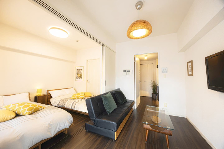 Tenjin | Nakasu | 6pax | 1f 7-11 | Rivera Y3 - Fukuoka