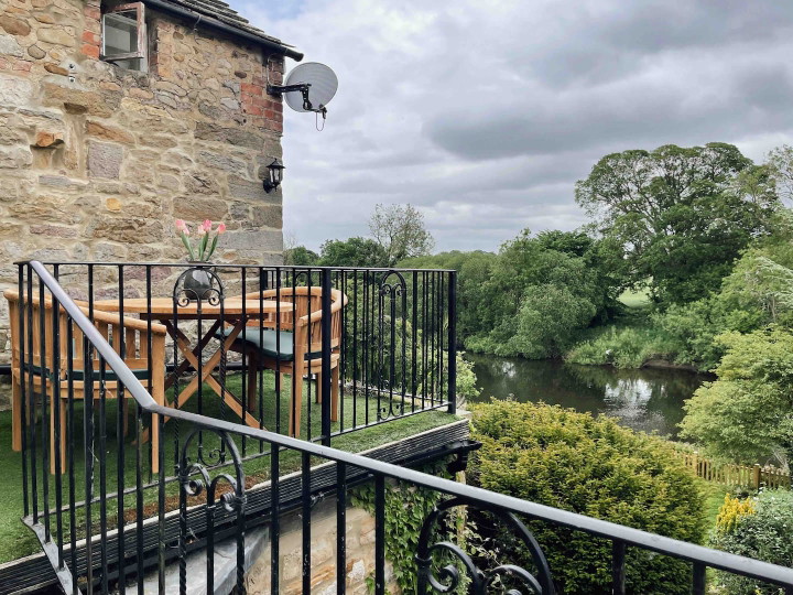 The Little Chantry | Riverside | Hot Tub | Pets - Ripon