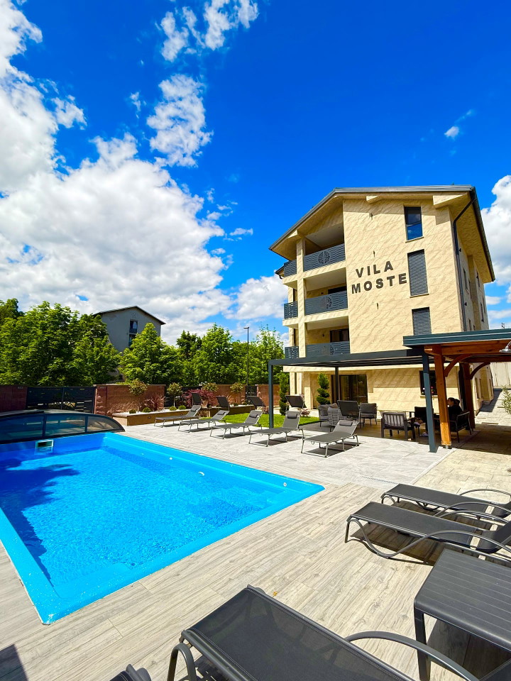 Villa De Luxe Moste Apt3 Avec Piscine Et Chargeur Ve - Ljubljana