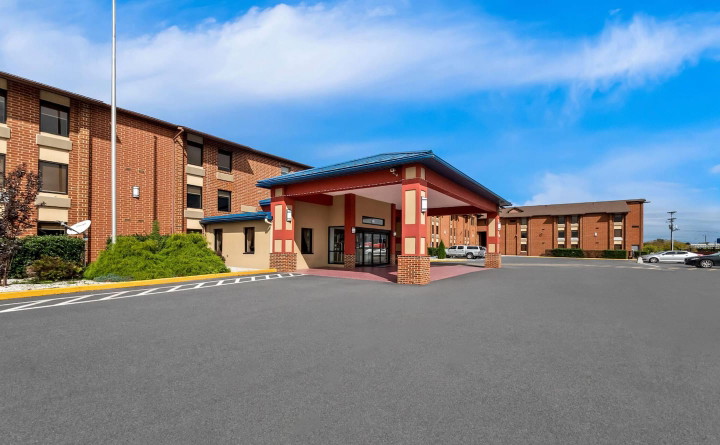 Travelodge Winchester | King | Near I-81 - Winchester, VA