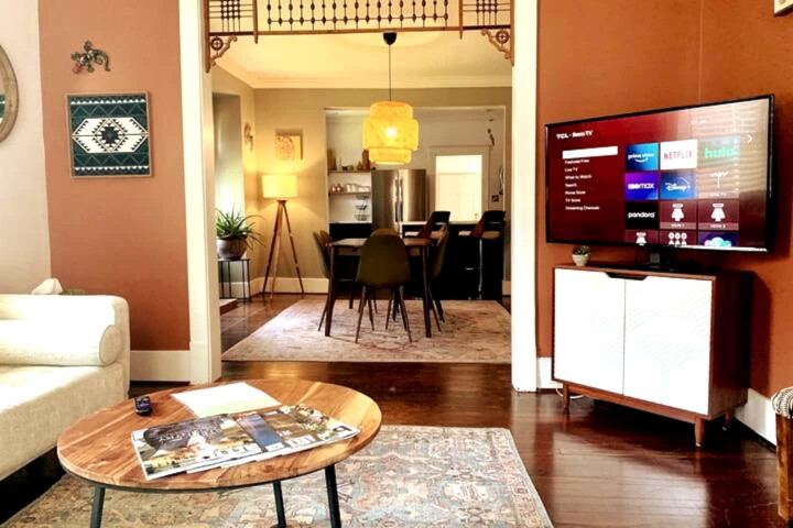 Sunny Stiffts Station/capital View: Off Street Parking At&t Fiber - Little Rock