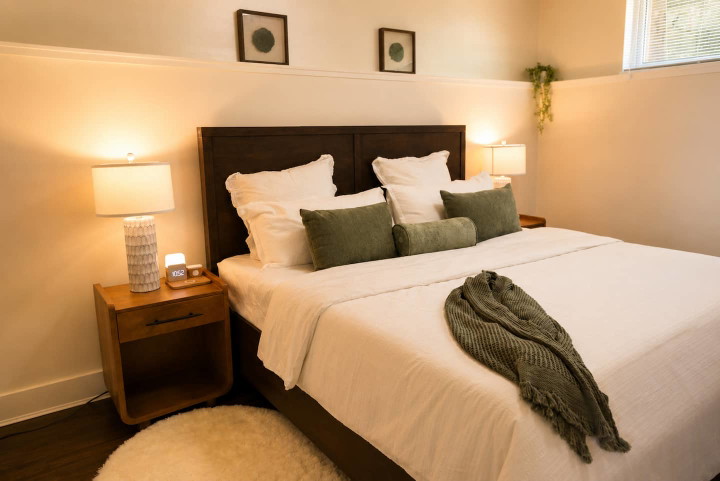 Cozy 1-br Suite In Scenic West Vancouver - West Vancouver