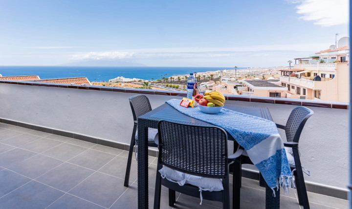Bright Apartment With Terrace, Ocean Views, And A/c - Tenerife