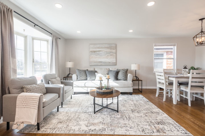 Beautifull *4bdr/ 2bath *Home Close To Parks And Downtown! - St. Louis, MO