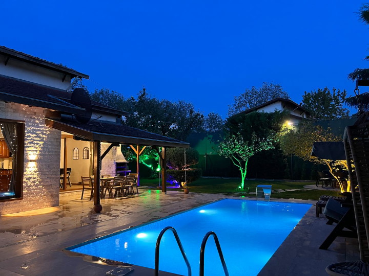 Müstakil Isıtmalı Havuzlu Villa Zeyfat Home - Sapanca