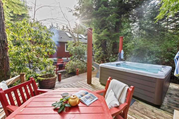 Coastal Haven-n Chesterman Beach, Hot Tub, Surf! - Tofino