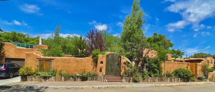 Rosario Compound Plus - Santa Fe, NM