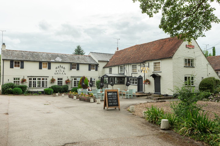 The Five Bells - 4 Double Bed Apartment - Dunstable