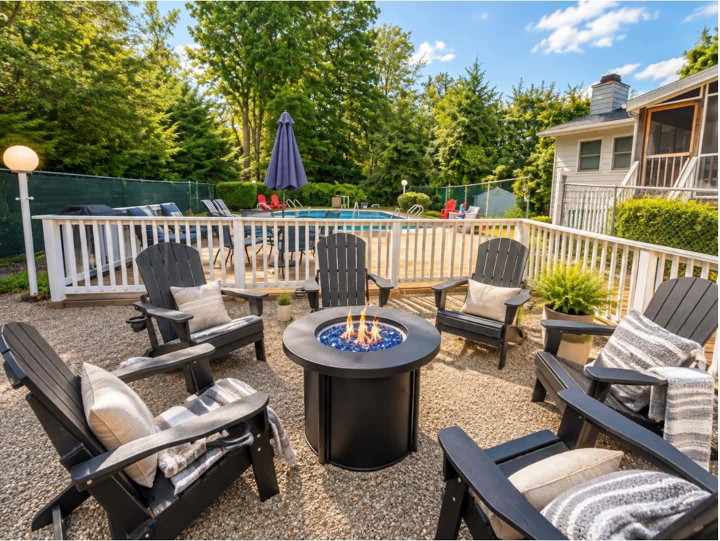 Indoor & Outdoor Pool Family Retreat Near Saratoga - Clifton Park, NY