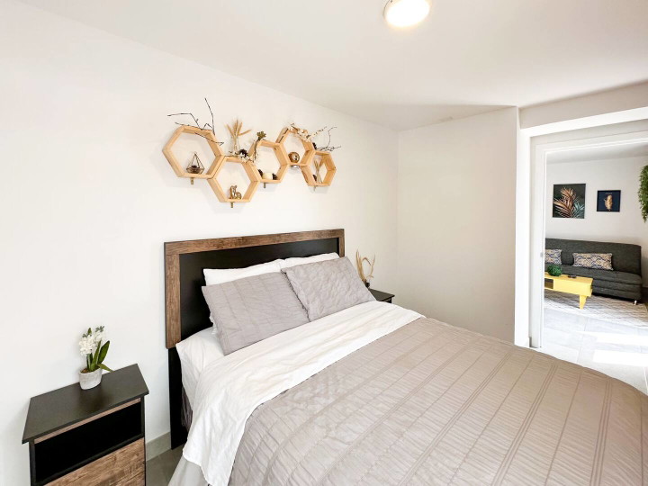 Centrally Located And Comfortable Apartment. Zone 4 - Guatemala City