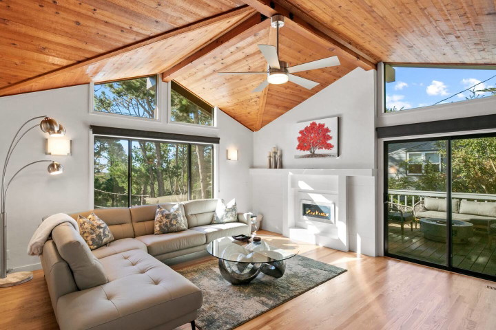 Sunset Villa: Upscale Three Bedroom Three Bath Wit - Big Sur, CA