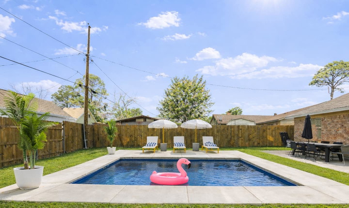 Gated Heated Pool - Large Playset - Walk To Stadiums - 6 Beds - Arlington, TX
