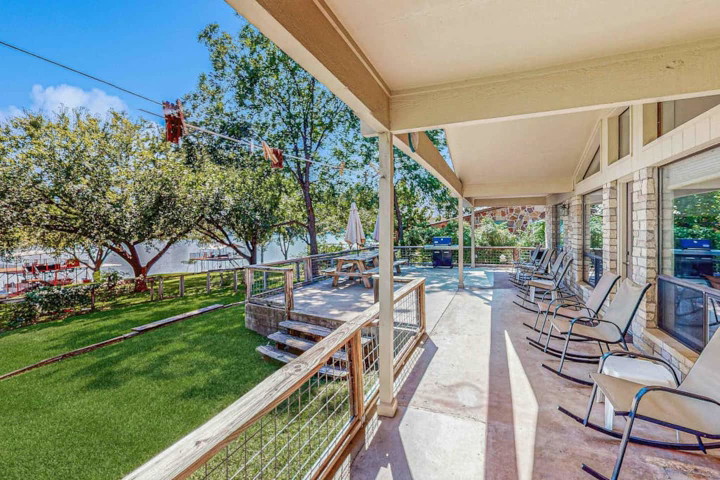 Spacious 4br Lakefront Dog Friendly | Patio | W/d - Kingsland, TX