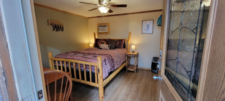 Cabane De Camping A Avec Salles De Bain Et Douches Communes - Californie