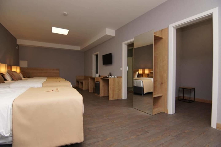 Quadruple-confort-sdb Privée Avec Douche - Friedrichshafen