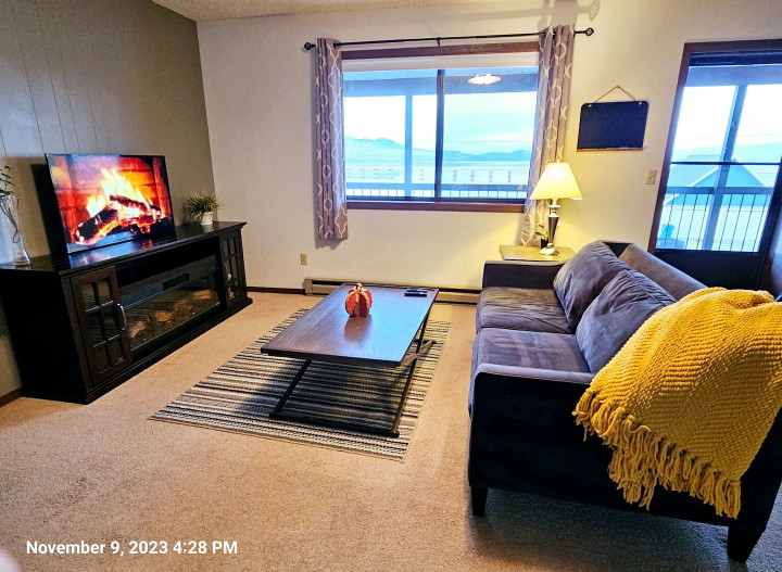 Beautiful River/lake Views, Cozy Golden Anchor #5 - Montana