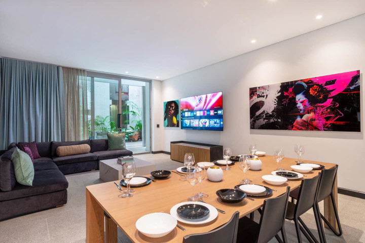 Blooming Beautiful & Spacious Luxury In The City - Kapstadt