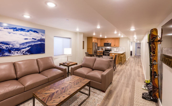 Fantastic Ski Location! Brand New Unit Sleeps 6! - Snowbird, UT