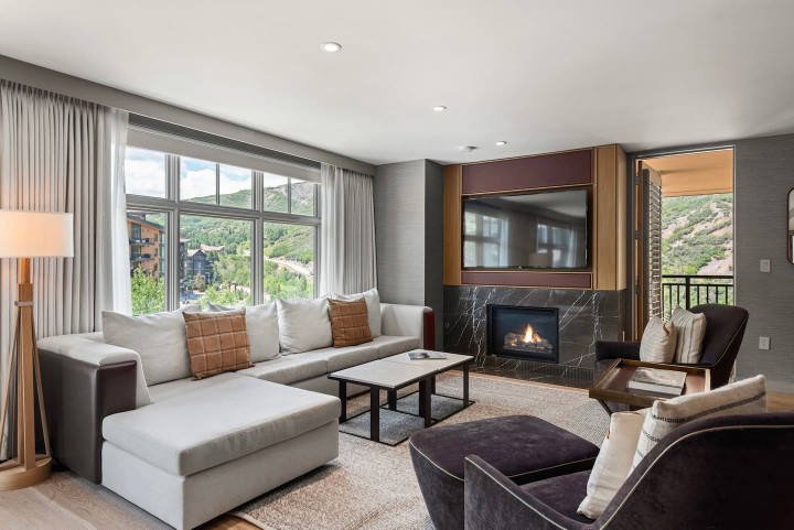 Luxe Resort Penthouse - Ski In Ski Out 3 Bedroom - Snowmass Village, CO
