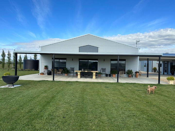 Tui Lodge Modern Eco Friendly Farmstay Magic Views - グレン・イネス